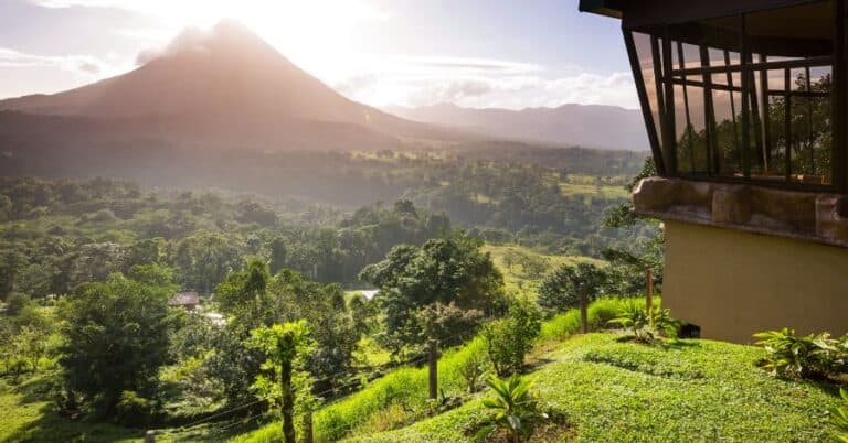 Best Luxury Hotels in Costa Rica - TourTeller